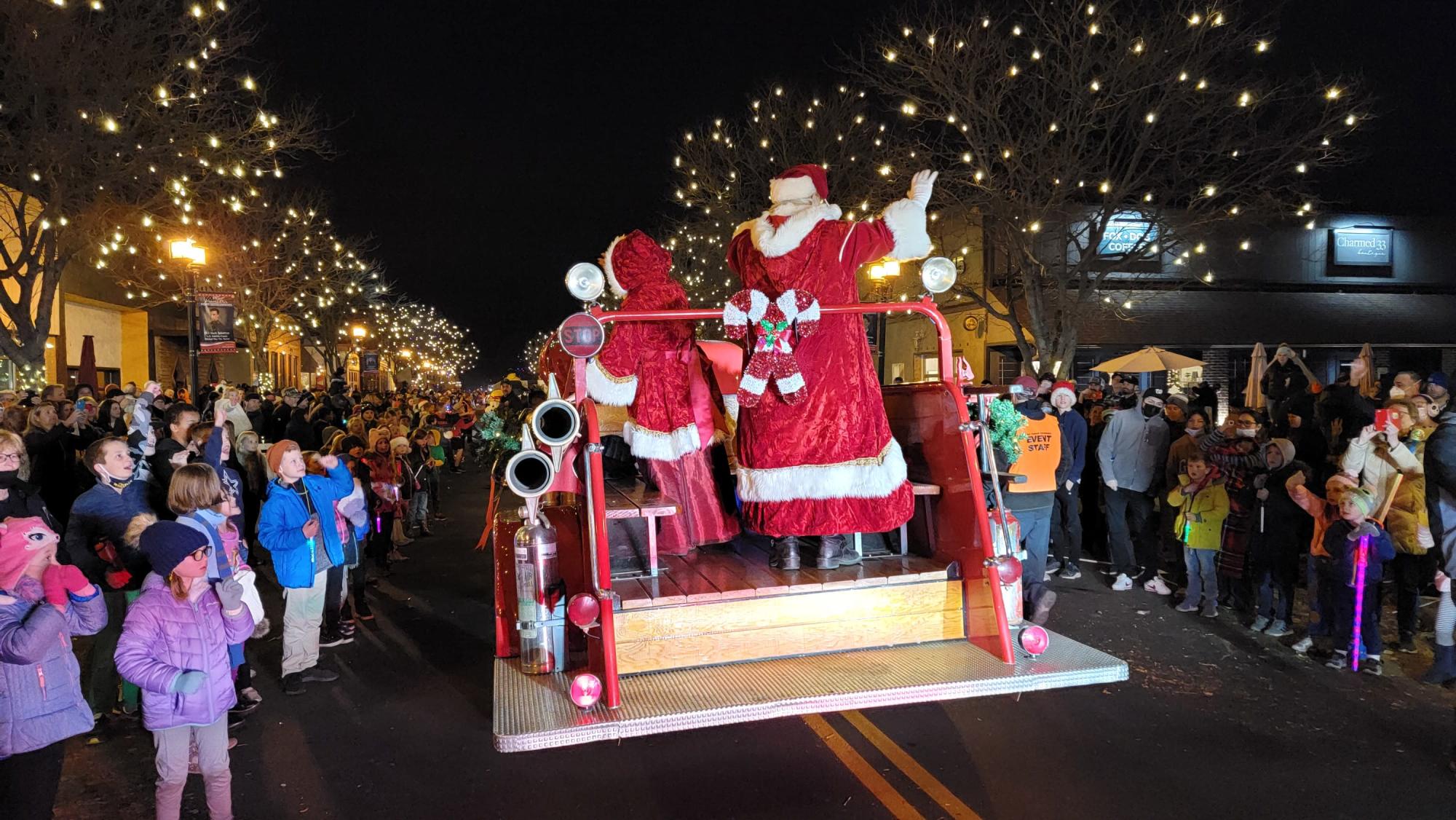 Light Displays and Carriage Rides This Weekend! - Colliers Hill